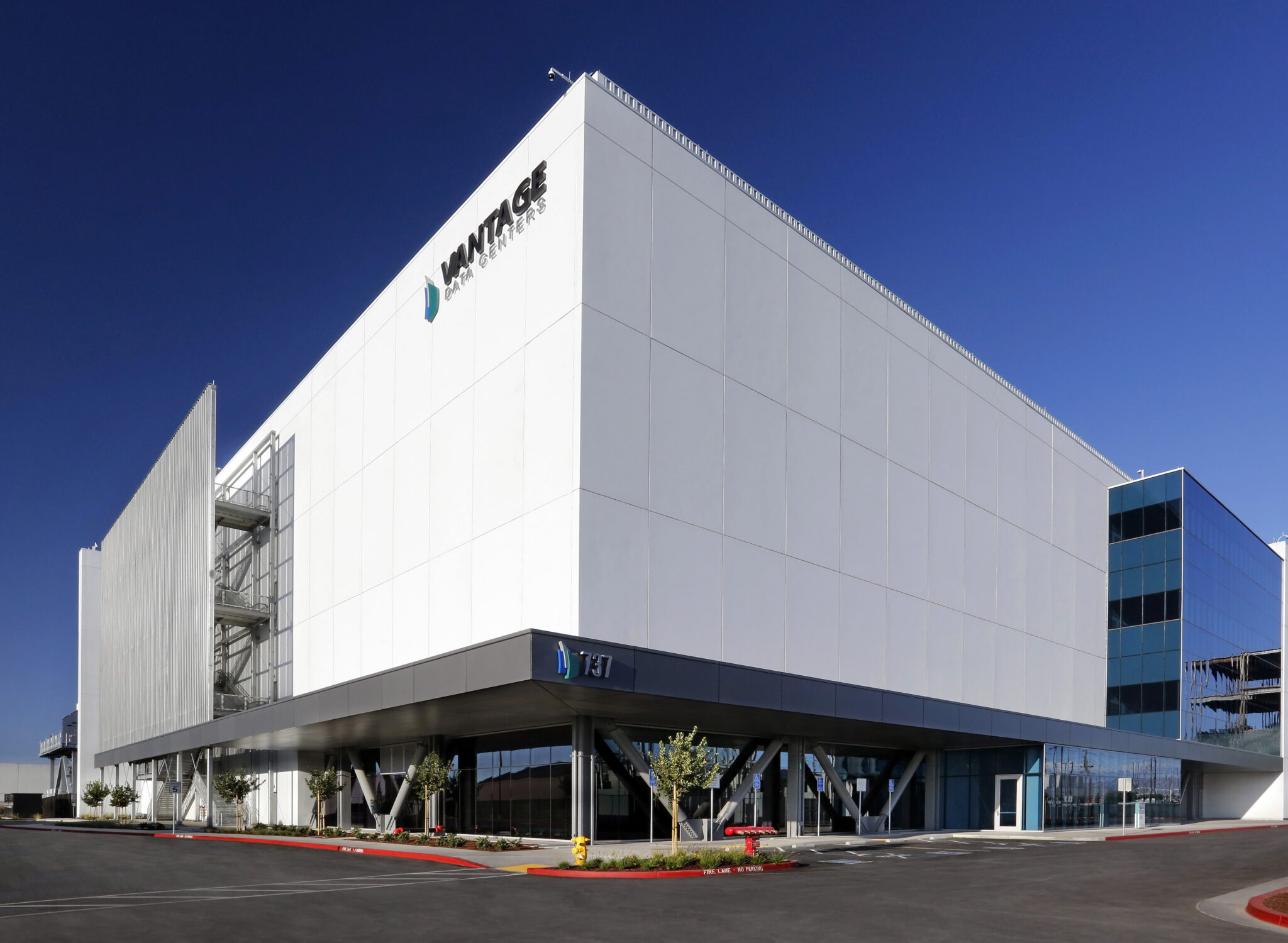 Vantage DCs Campus Wins ENR California Best Project Award – SNHA